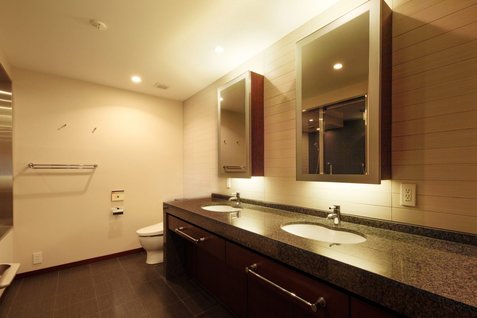 Kara Blanc | Sun Realty - Luxury Apartments in Tokyo